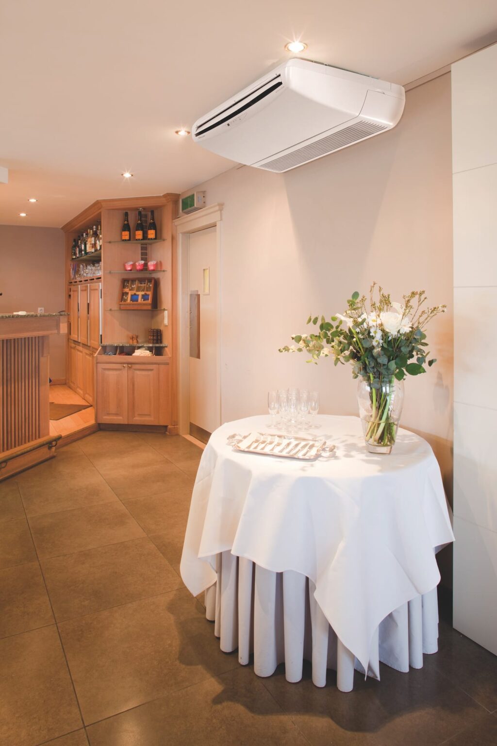 Ceiling Mounted Air Conditioners - Aircon Company